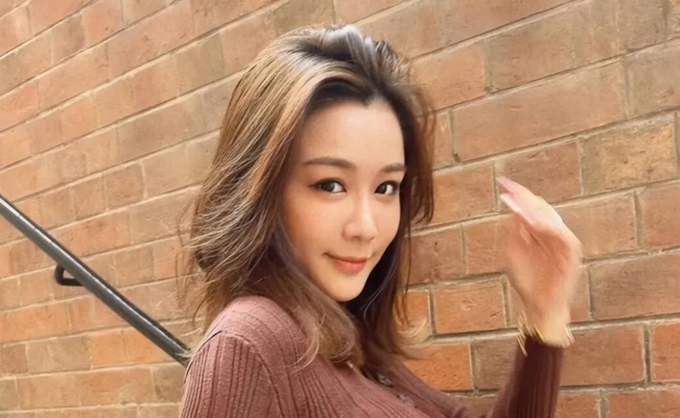 TVB前长腿女神备孕三年终于生子 | 八阕